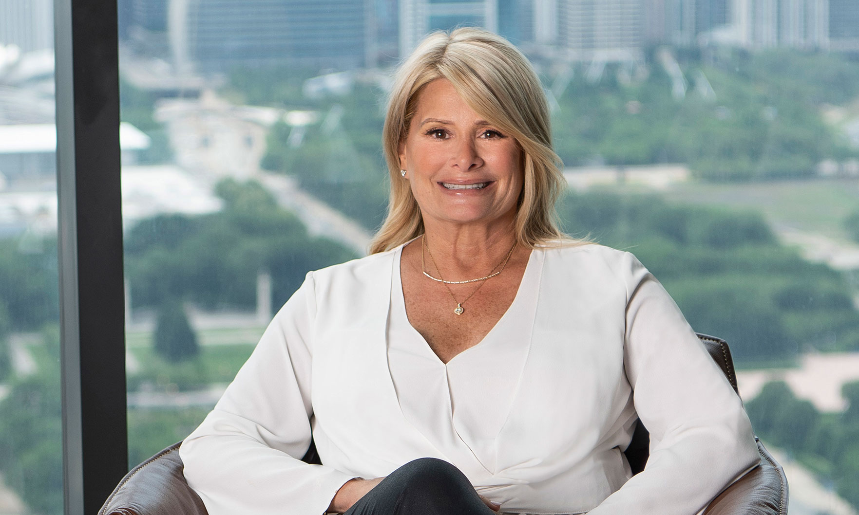 Lisa Reznick - Chicago Agent Magazine