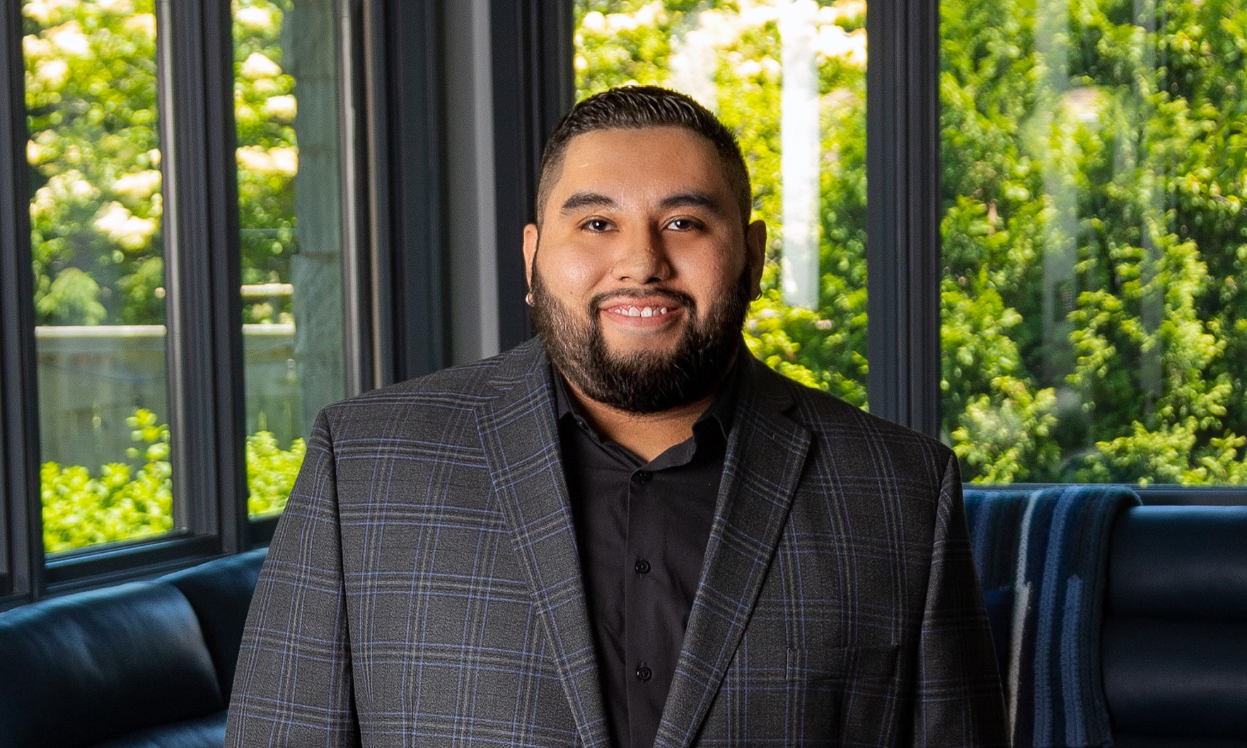 Angel Carlos - Chicago Agent Magazine