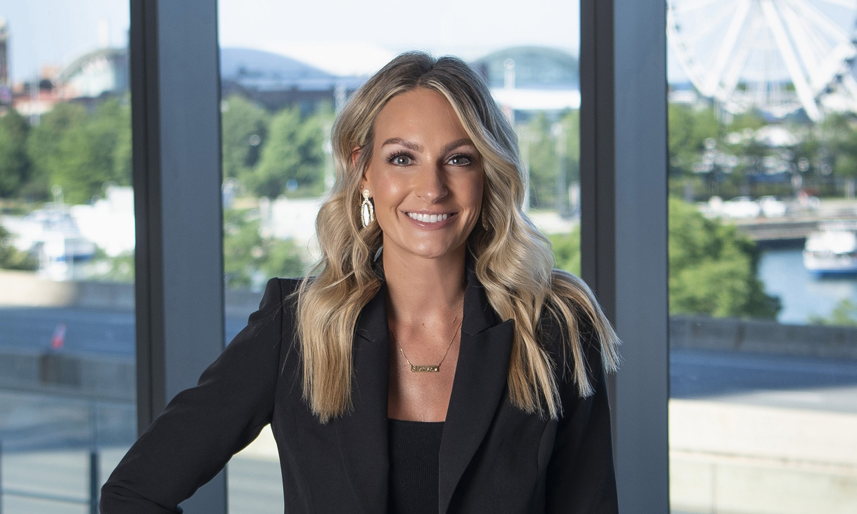 Sherise Glueckert - Chicago Agent Magazine