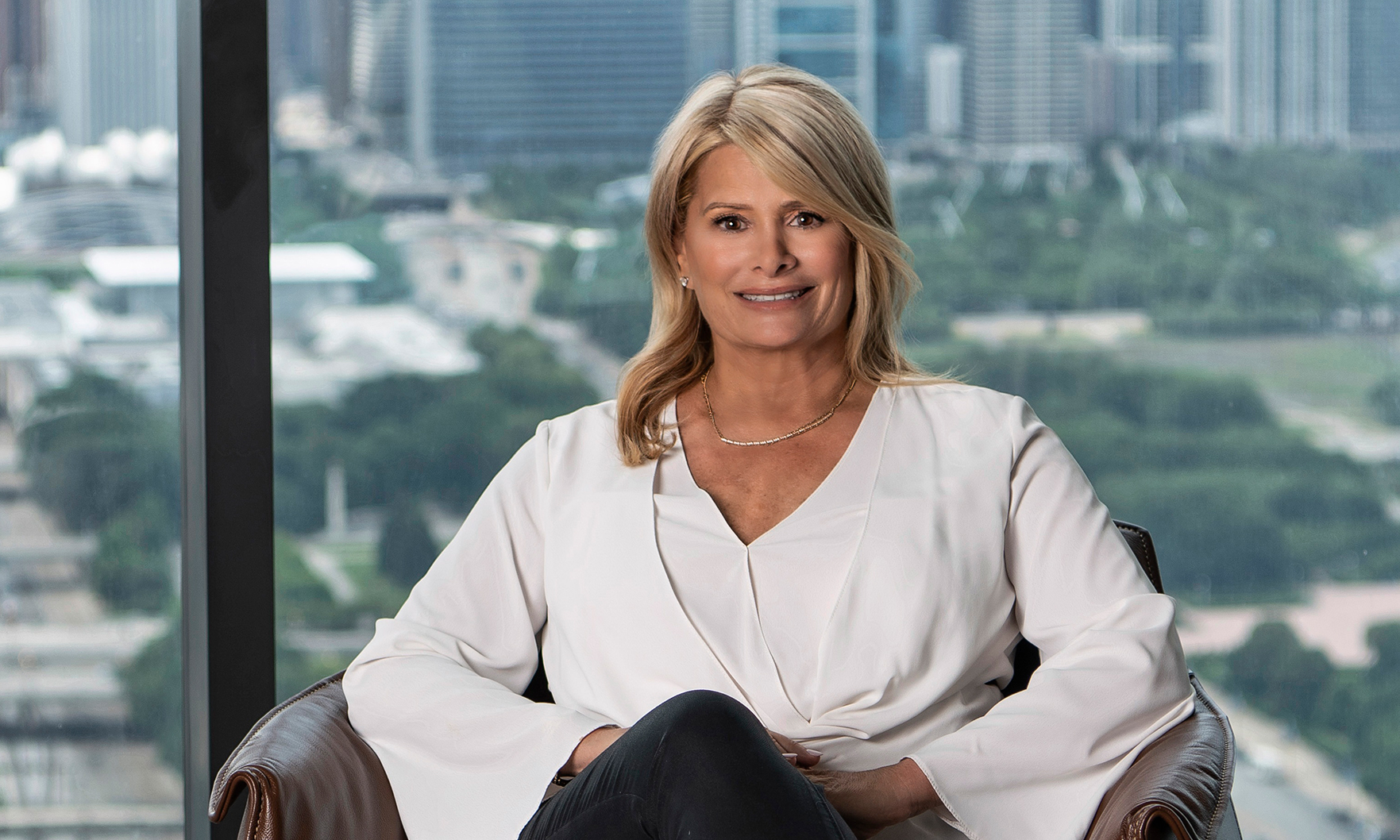 Lisa Reznick - Chicago Agent Magazine